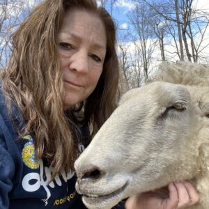 Homestead Living - Quarterly Homesteading Magazine